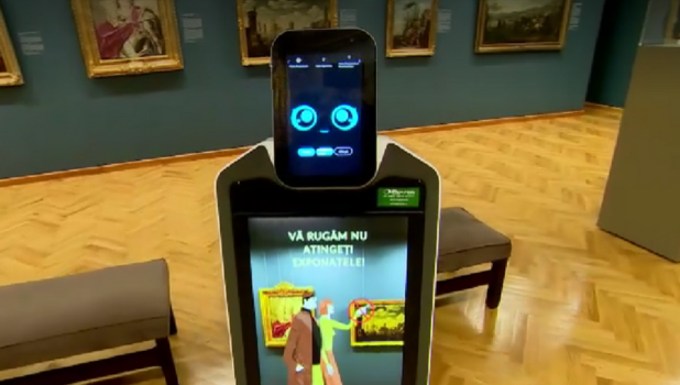 La Palatul Culturii din Iași funcționează primul robot supraveghetor de ...